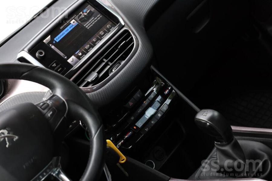 Sarkans Peugeot 2008 2014 Rīga, ar dzinēja tilpumu 1.40 L un nobraukumu 0 tūkst. km par 2995 €, foto 10 vietnē AUTOMOTO.COM.LV