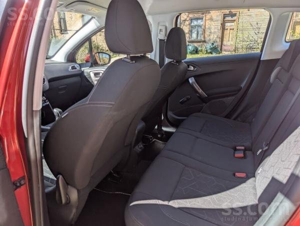 Sarkans Peugeot 2008 2014 Rīga, ar dzinēja tilpumu 1.40 L un nobraukumu 176 tūkst. km par 4300 €, foto 7 vietnē AUTOMOTO.COM.LV