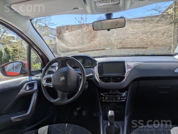Sarkans Peugeot 2008 2014 Rīga, ar dzinēja tilpumu 1.40 L un nobraukumu 176 tūkst. km par 4300 €, foto 8 vietnē AUTOMOTO.COM.LV