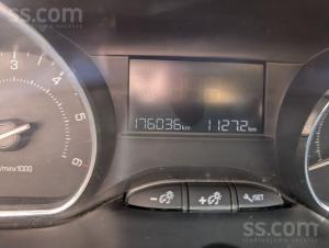 Sarkans Peugeot 2008 2014 Rīga, ar dzinēja tilpumu 1.40 L un nobraukumu 176 tūkst. km par 4300 €, foto 9 vietnē AUTOMOTO.COM.LV
