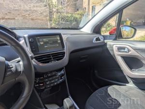 Sarkans Peugeot 2008 2014 Rīga, ar dzinēja tilpumu 1.40 L un nobraukumu 176 tūkst. km par 4300 €, foto 10 vietnē AUTOMOTO.COM.LV