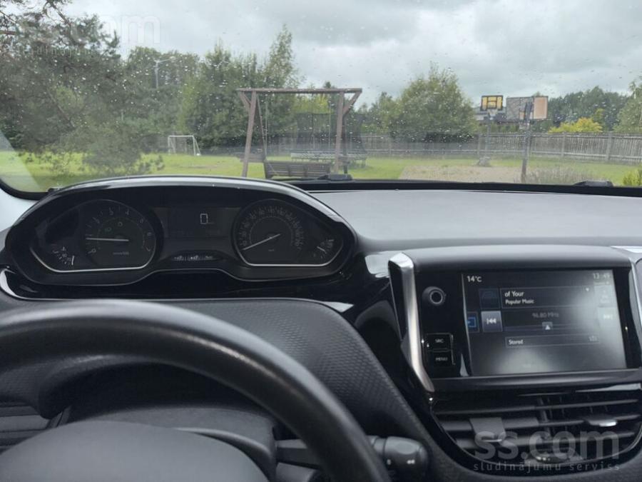 Sarkans Peugeot 2008 2016 Rīga, ar dzinēja tilpumu 1.20 L un nobraukumu 150 tūkst. km par 7000 €, foto 9 vietnē AUTOMOTO.COM.LV