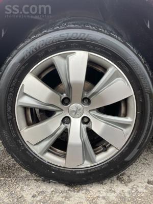 Sarkans Peugeot 2008 2016 Rīga, ar dzinēja tilpumu 1.20 L un nobraukumu 150 tūkst. km par 7000 €, foto 10 vietnē AUTOMOTO.COM.LV