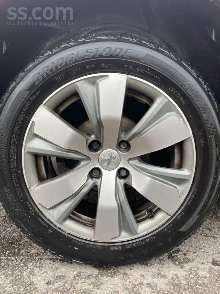 Sarkans Peugeot 2008 2016 Rīga, ar dzinēja tilpumu 1.20 L un nobraukumu 150 tūkst. km par 7000 €, foto 10 vietnē AUTOMOTO.COM.LV