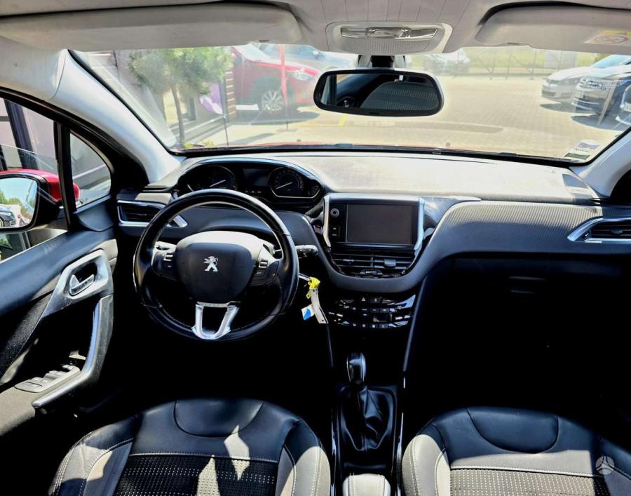 Sarkans Peugeot 2008 2016 Tauragė, ar dzinēja tilpumu 1.60 L un nobraukumu 260 tūkst. km par 2900 €, foto 14 vietnē AUTOMOTO.COM.LV