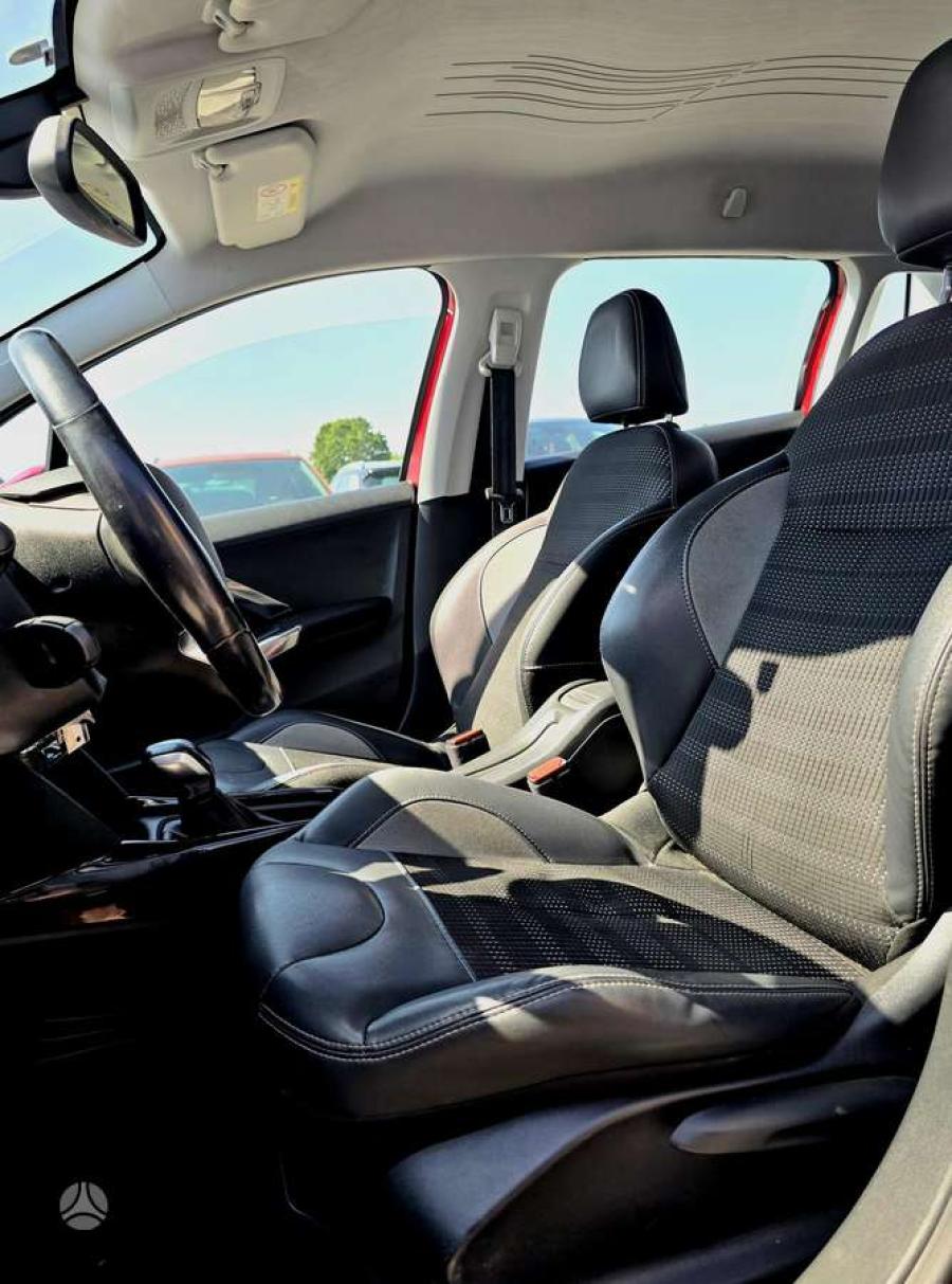 Sarkans Peugeot 2008 2016 Tauragė, ar dzinēja tilpumu 1.60 L un nobraukumu 260 tūkst. km par 2900 €, foto 19 vietnē AUTOMOTO.COM.LV