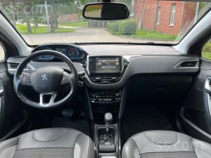 Red Peugeot 2008 2016 in Riga, with an engine capacity of 1.20 L and mileage of 0 thousand km for 7899 €, photo 11 on AUTOMOTO.COM.LV