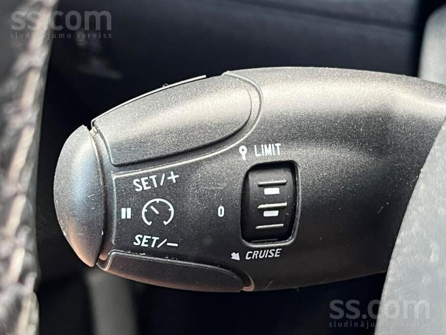 Red Peugeot 2008 2016 in Riga, with an engine capacity of 1.20 L and mileage of 0 thousand km for 7899 €, photo 19 on AUTOMOTO.COM.LV