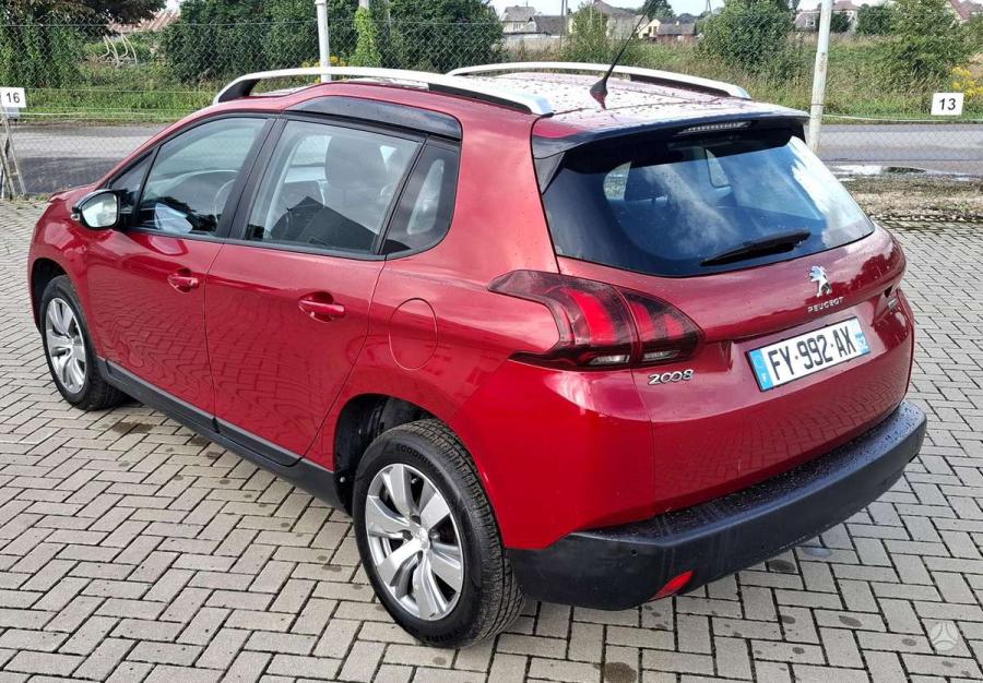 Sarkans Peugeot 2008 2016 Tauragė, ar dzinēja tilpumu 1.20 L un nobraukumu 127 tūkst. km par 4200 €, foto 8 vietnē AUTOMOTO.COM.LV