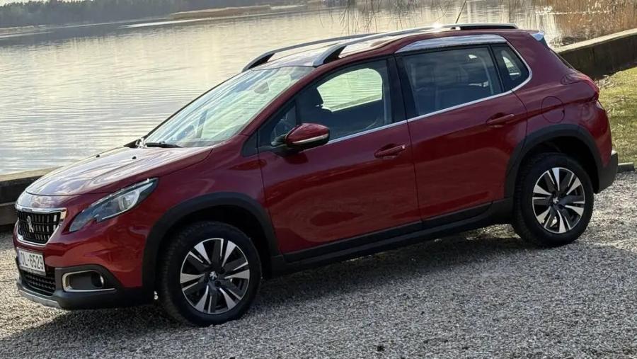Sarkans Peugeot 2008 2018 Jūrmala, ar dzinēja tilpumu 1.20 L un nobraukumu 133 tūkst. km par 6950 €, foto 9 vietnē AUTOMOTO.COM.LV