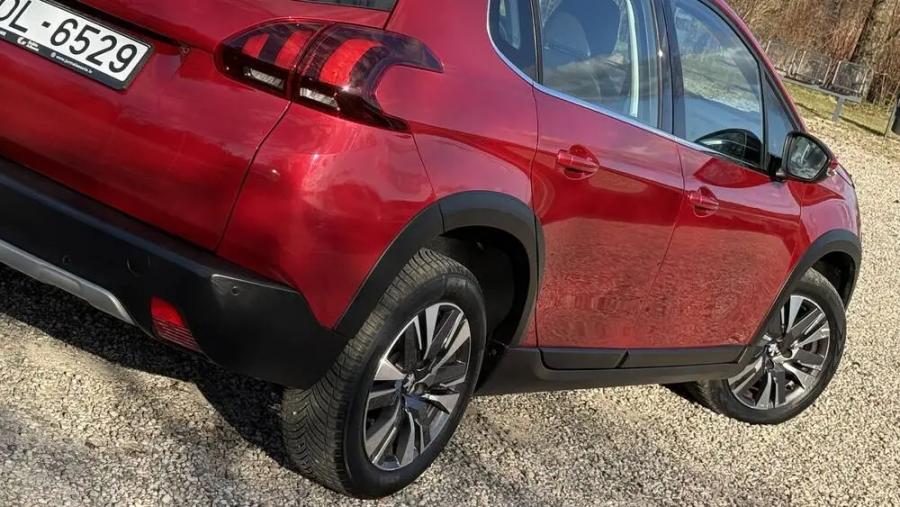 Sarkans Peugeot 2008 2018 Jūrmala, ar dzinēja tilpumu 1.20 L un nobraukumu 133 tūkst. km par 6950 €, foto 18 vietnē AUTOMOTO.COM.LV