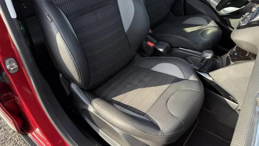 Sarkans Peugeot 2008 2018 Jūrmala, ar dzinēja tilpumu 1.20 L un nobraukumu 133 tūkst. km par 6950 €, foto 20 vietnē AUTOMOTO.COM.LV