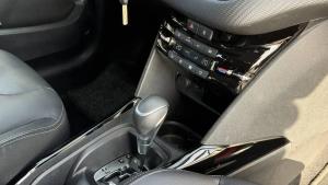 Sarkans Peugeot 2008 2018 Jūrmala, ar dzinēja tilpumu 1.20 L un nobraukumu 133 tūkst. km par 6950 €, foto 22 vietnē AUTOMOTO.COM.LV