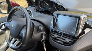 Sarkans Peugeot 2008 2018 Jūrmala, ar dzinēja tilpumu 1.20 L un nobraukumu 133 tūkst. km par 6950 €, foto 23 vietnē AUTOMOTO.COM.LV