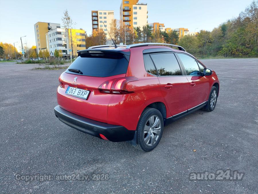 Sarkans Peugeot 2008 2018 Tallina, ar dzinēja tilpumu 1.20 L un nobraukumu 88 tūkst. km par 7700 €, foto 5 vietnē AUTOMOTO.COM.LV