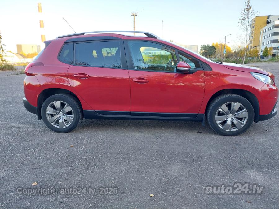 Sarkans Peugeot 2008 2018 Tallina, ar dzinēja tilpumu 1.20 L un nobraukumu 88 tūkst. km par 7700 €, foto 7 vietnē AUTOMOTO.COM.LV
