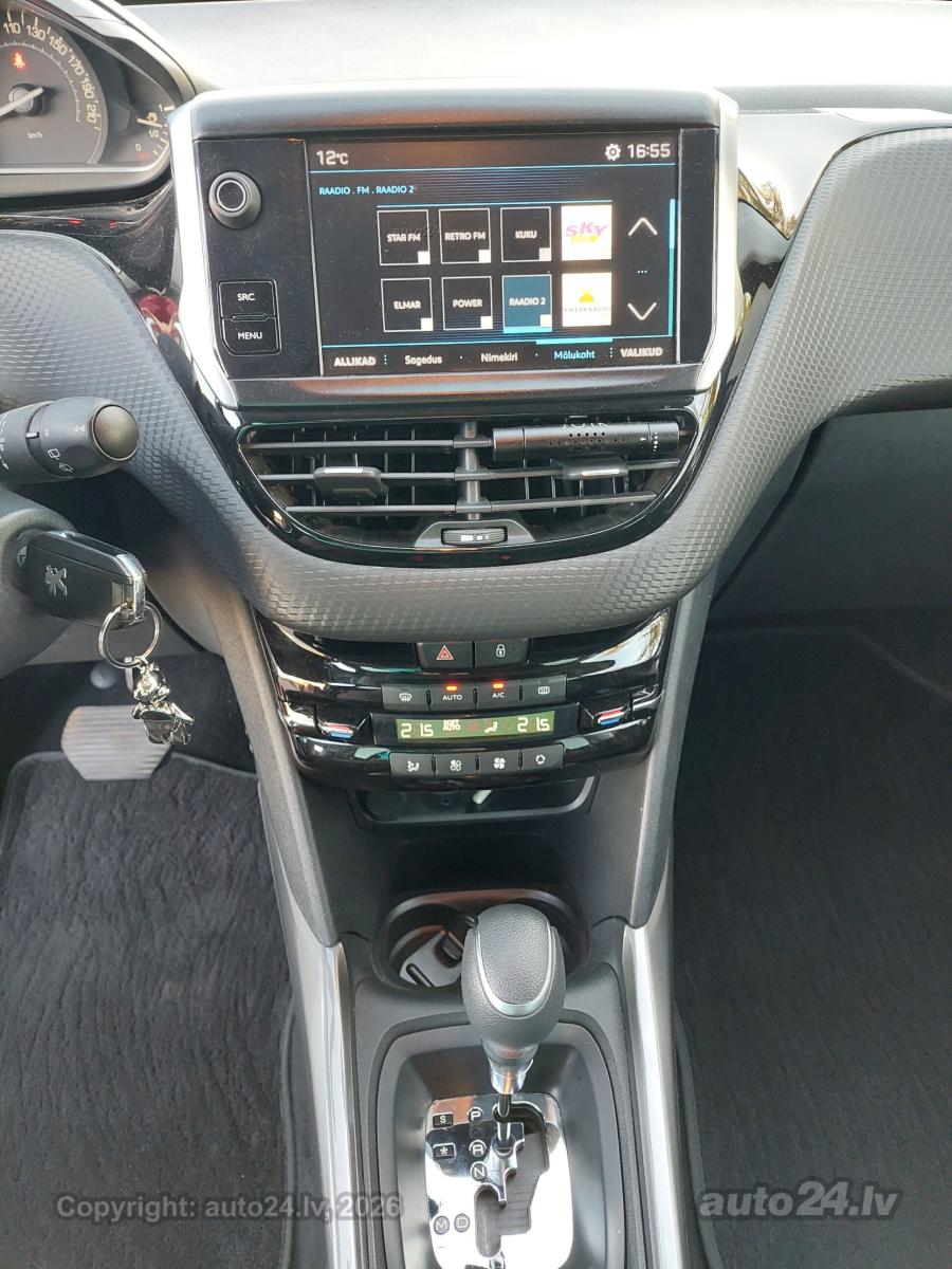 Sarkans Peugeot 2008 2018 Tallina, ar dzinēja tilpumu 1.20 L un nobraukumu 88 tūkst. km par 7700 €, foto 13 vietnē AUTOMOTO.COM.LV