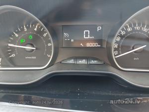 Sarkans Peugeot 2008 2018 Tallina, ar dzinēja tilpumu 1.20 L un nobraukumu 88 tūkst. km par 7700 €, foto 15 vietnē AUTOMOTO.COM.LV