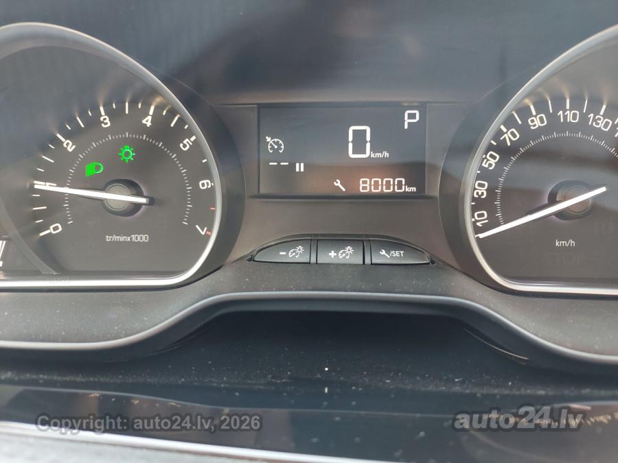 Sarkans Peugeot 2008 2018 Tallina, ar dzinēja tilpumu 1.20 L un nobraukumu 88 tūkst. km par 7700 €, foto 15 vietnē AUTOMOTO.COM.LV