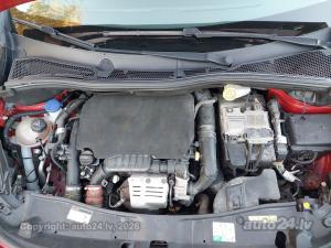 Sarkans Peugeot 2008 2018 Tallina, ar dzinēja tilpumu 1.20 L un nobraukumu 88 tūkst. km par 7700 €, foto 17 vietnē AUTOMOTO.COM.LV