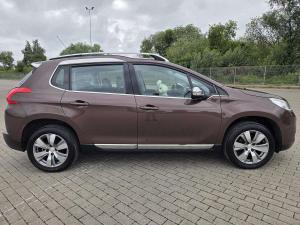 Sarkans Peugeot 2008 2014 Marijampole, ar dzinēja tilpumu 1.20 L un nobraukumu 153 tūkst. km par 3450 €, foto 8 vietnē AUTOMOTO.COM.LV