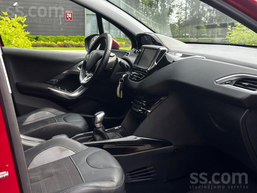 Sarkans Peugeot 2008 2016 Jelgava, ar dzinēja tilpumu 1.20 L un nobraukumu 0 tūkst. km par 6990 €, foto 10 vietnē AUTOMOTO.COM.LV