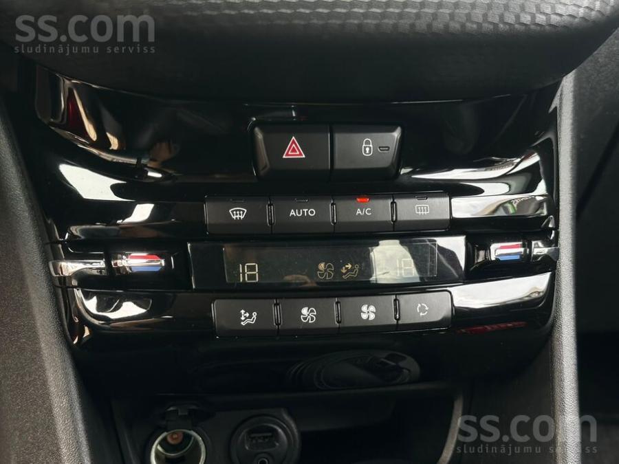 Sarkans Peugeot 2008 2016 Jelgava, ar dzinēja tilpumu 1.20 L un nobraukumu 0 tūkst. km par 6990 €, foto 23 vietnē AUTOMOTO.COM.LV