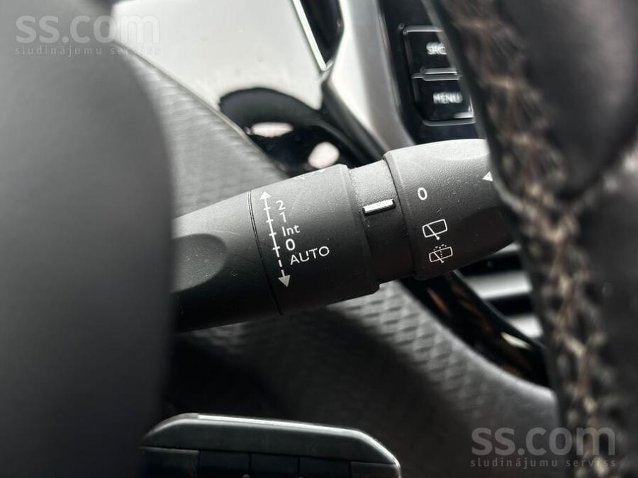 Sarkans Peugeot 2008 2016 Jelgava, ar dzinēja tilpumu 1.20 L un nobraukumu 0 tūkst. km par 6990 €, foto 27 vietnē AUTOMOTO.COM.LV