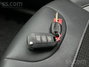 Sarkans Peugeot 2008 2016 Jelgava, ar dzinēja tilpumu 1.20 L un nobraukumu 0 tūkst. km par 6990 €, foto 28 vietnē AUTOMOTO.COM.LV