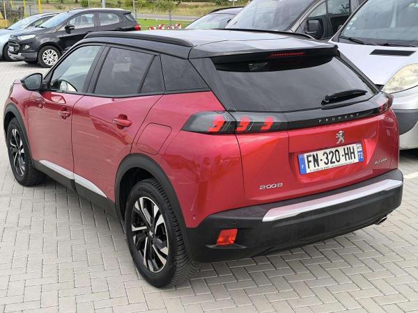 Sarkans Peugeot 2008 2020 Tauragė, ar dzinēja tilpumu 1.50 L un nobraukumu 145 tūkst. km par 12900 €, foto 7 vietnē AUTOMOTO.COM.LV