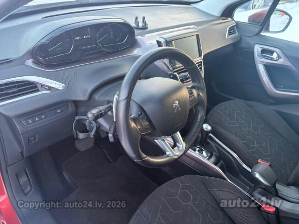 Peugeot 2008 2014 in Tallinn, with an engine capacity of 1.20 L and mileage of 116 thousand km for 6200 €, photo 6 on AUTOMOTO.COM.LV