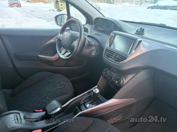Peugeot 2008 2014 in Tallinn, with an engine capacity of 1.20 L and mileage of 116 thousand km for 6200 €, photo 7 on AUTOMOTO.COM.LV