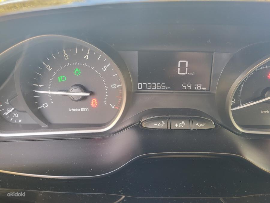 Peugeot 2008 2016 Tallina, ar dzinēja tilpumu 1.20 L un nobraukumu 73 tūkst. km par 7900 €, foto 23 vietnē AUTOMOTO.COM.LV