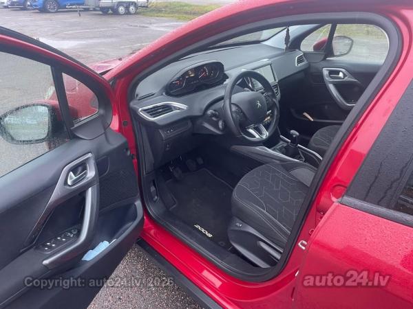 Peugeot 2008 2017 in Tallinn, with an engine capacity of 1.20 L and mileage of 144 thousand km for 7500 €, photo 7 on AUTOMOTO.COM.LV