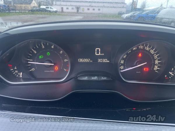 Peugeot 2008 2017 in Tallinn, with an engine capacity of 1.20 L and mileage of 144 thousand km for 7500 €, photo 10 on AUTOMOTO.COM.LV