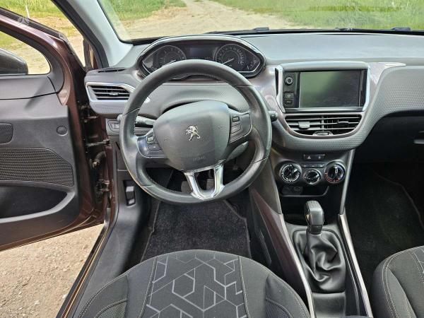 Violets Peugeot 2008 2013 Pasvalys, ar dzinēja tilpumu 1.40 L un nobraukumu 235 tūkst. km par 4350 €, foto 10 vietnē AUTOMOTO.COM.LV