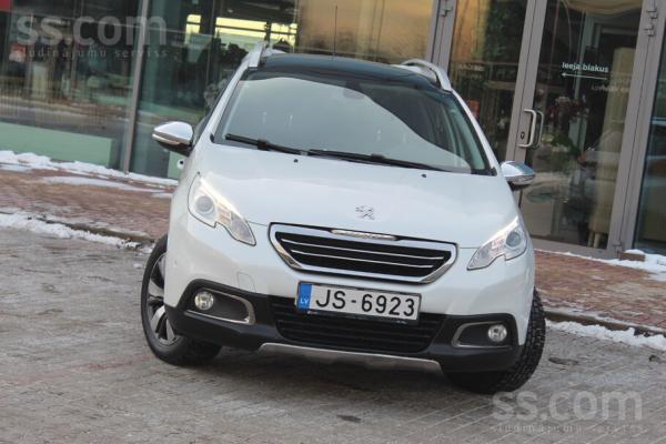 White Peugeot 2008 2014 in Riga, with an engine capacity of 1.60 L and mileage of 121 thousand km for 4200 €, photo 6 on AUTOMOTO.COM.LV