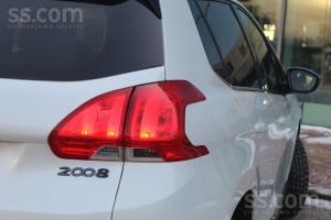 Balts Peugeot 2008 2014 Rīga, ar dzinēja tilpumu 1.60 L un nobraukumu 121 tūkst. km par 4200 €, foto 12 vietnē AUTOMOTO.COM.LV
