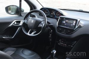 Balts Peugeot 2008 2014 Rīga, ar dzinēja tilpumu 1.60 L un nobraukumu 121 tūkst. km par 4200 €, foto 15 vietnē AUTOMOTO.COM.LV