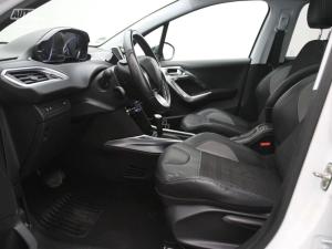 Balts Peugeot 2008 2014 Viļņa, ar dzinēja tilpumu 1.60 L un nobraukumu 146 tūkst. km par 7599 €, foto 5 vietnē AUTOMOTO.COM.LV
