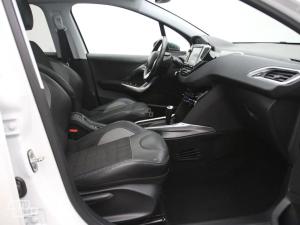 Balts Peugeot 2008 2014 Viļņa, ar dzinēja tilpumu 1.60 L un nobraukumu 146 tūkst. km par 7599 €, foto 15 vietnē AUTOMOTO.COM.LV