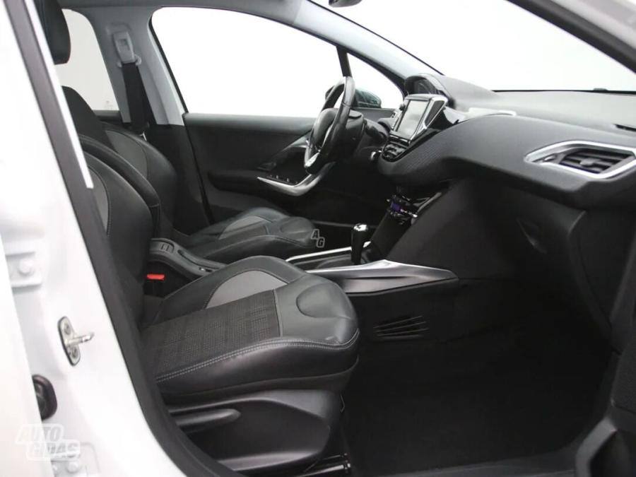 Balts Peugeot 2008 2014 Viļņa, ar dzinēja tilpumu 1.60 L un nobraukumu 146 tūkst. km par 7599 €, foto 15 vietnē AUTOMOTO.COM.LV