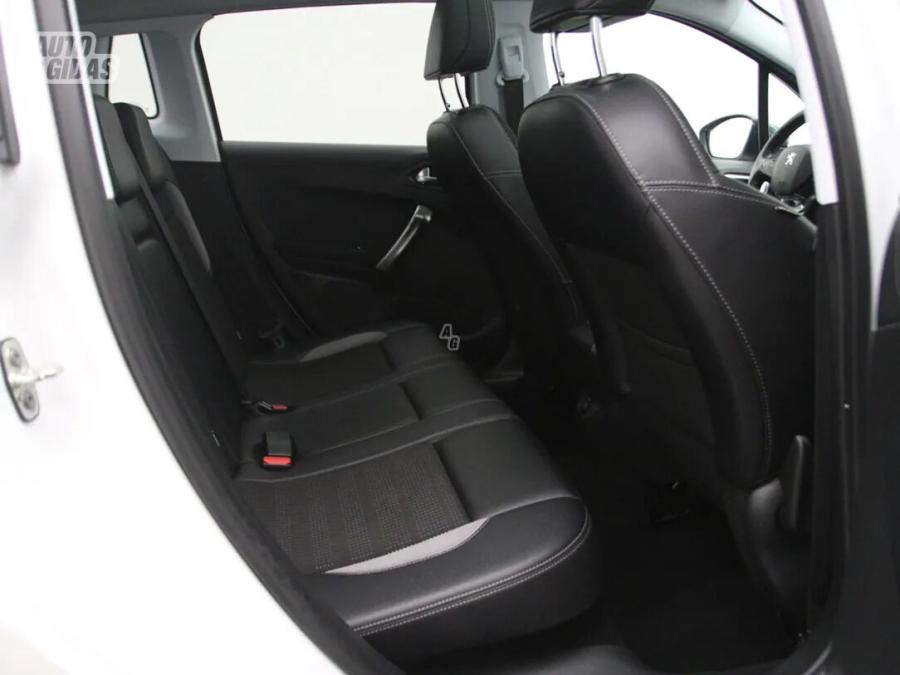 Balts Peugeot 2008 2014 Viļņa, ar dzinēja tilpumu 1.60 L un nobraukumu 146 tūkst. km par 7599 €, foto 16 vietnē AUTOMOTO.COM.LV