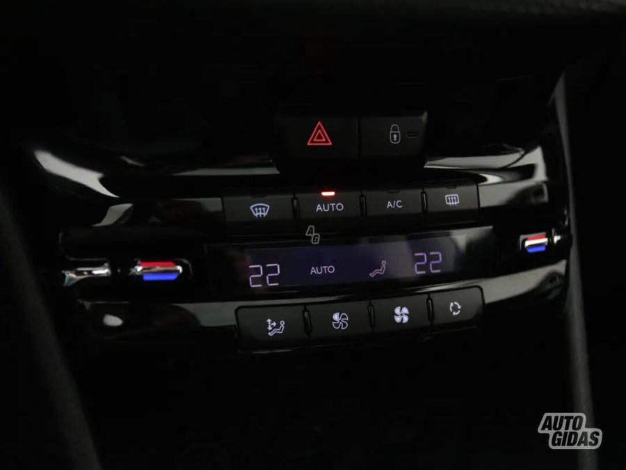 Balts Peugeot 2008 2014 Viļņa, ar dzinēja tilpumu 1.60 L un nobraukumu 146 tūkst. km par 7599 €, foto 21 vietnē AUTOMOTO.COM.LV