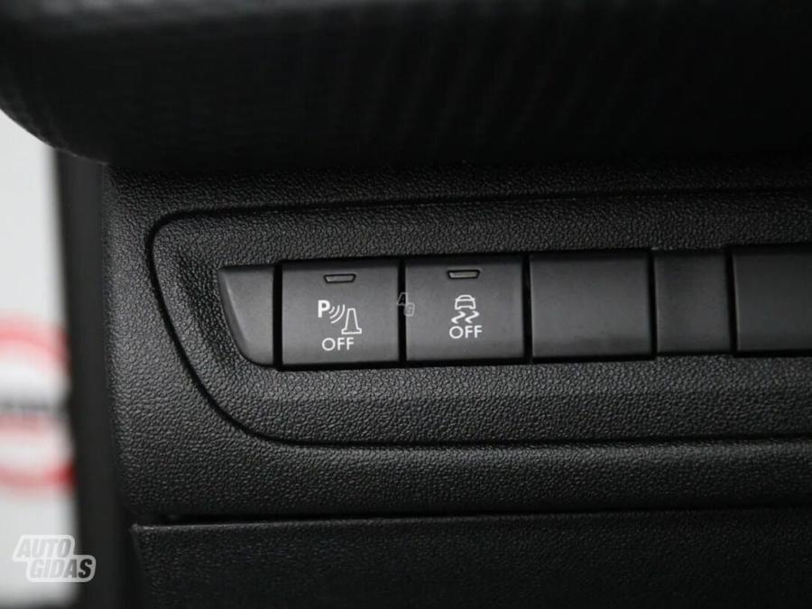 Balts Peugeot 2008 2014 Viļņa, ar dzinēja tilpumu 1.60 L un nobraukumu 146 tūkst. km par 7599 €, foto 30 vietnē AUTOMOTO.COM.LV