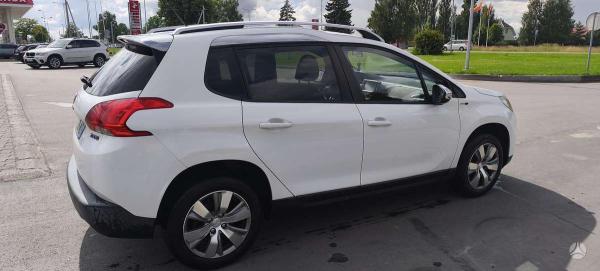 Balts Peugeot 2008 2014 Tauragė, ar dzinēja tilpumu 1.20 L un nobraukumu 120 tūkst. km par 3600 €, foto 4 vietnē AUTOMOTO.COM.LV