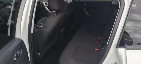 Balts Peugeot 2008 2014 Tauragė, ar dzinēja tilpumu 1.20 L un nobraukumu 120 tūkst. km par 3600 €, foto 10 vietnē AUTOMOTO.COM.LV