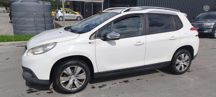 Balts Peugeot 2008 2014 Tauragė, ar dzinēja tilpumu 1.20 L un nobraukumu 120 tūkst. km par 3500 €, foto 4 vietnē AUTOMOTO.COM.LV