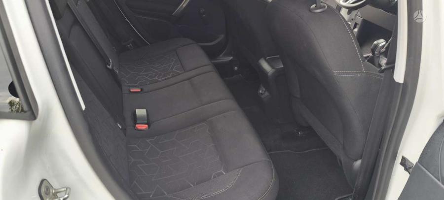 Balts Peugeot 2008 2014 Tauragė, ar dzinēja tilpumu 1.20 L un nobraukumu 120 tūkst. km par 3500 €, foto 11 vietnē AUTOMOTO.COM.LV