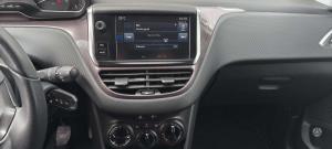 Balts Peugeot 2008 2014 Tauragė, ar dzinēja tilpumu 1.20 L un nobraukumu 120 tūkst. km par 3500 €, foto 15 vietnē AUTOMOTO.COM.LV